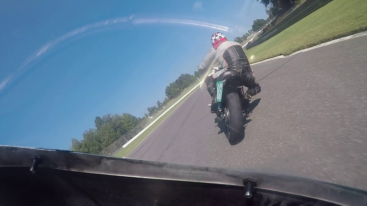 AHRMA F750 at Barber sat 10/18 - YouTube