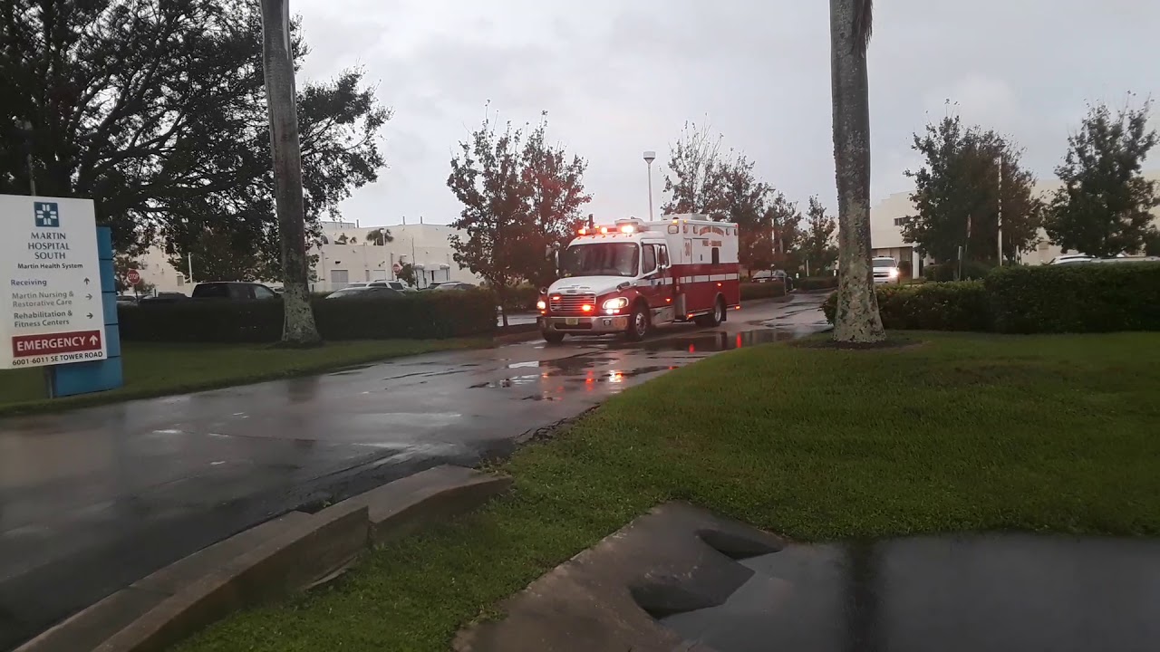 MARTIN COUNTY FIRE RESCUE RESCUE 30 RESPONDING CODE 3!!! - YouTube