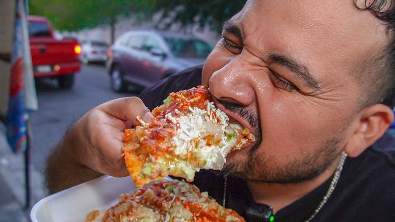 Las mejores tostadas de Monterrey | Tostadas de la Azteca - YouTube
