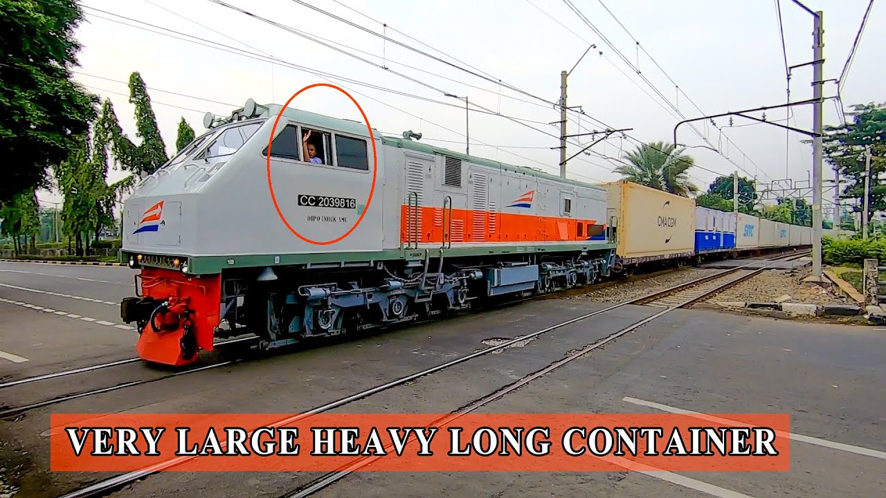 Super SPOOR~HEAVY LARGE CONTAINER Perlintasan Kereta Api LISTRIK ...