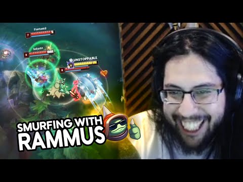 I smurfed and found cavemen (Rammus gameplay/commentary)