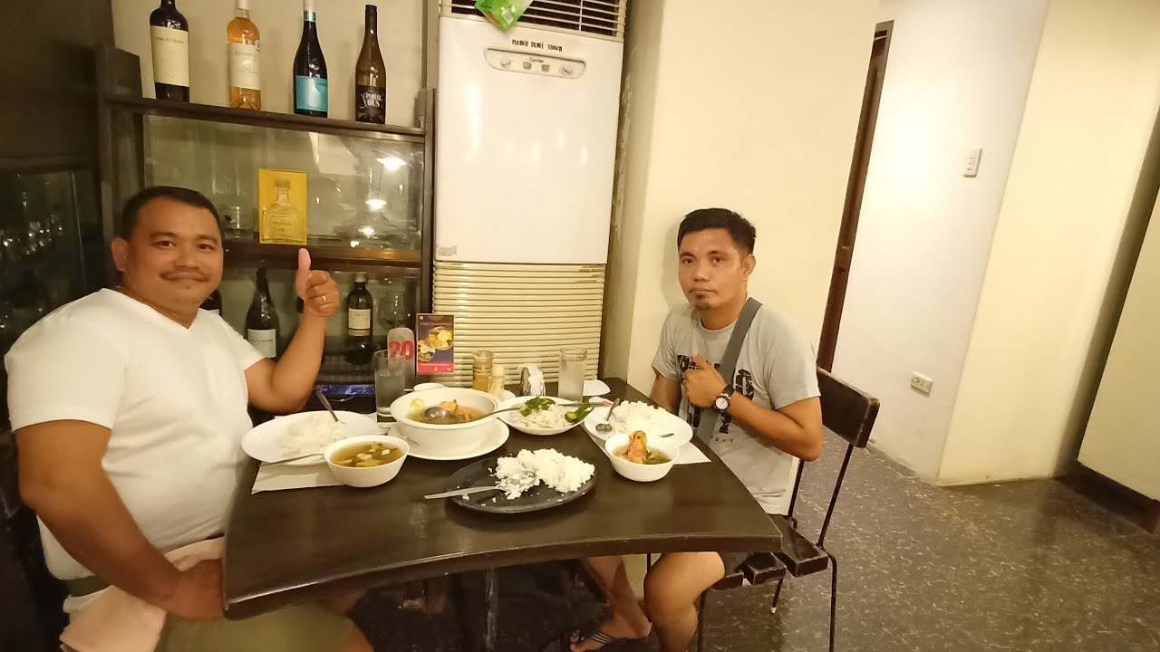 Dining experience at Ocho Seafood and Grill Tacloban - YouTube