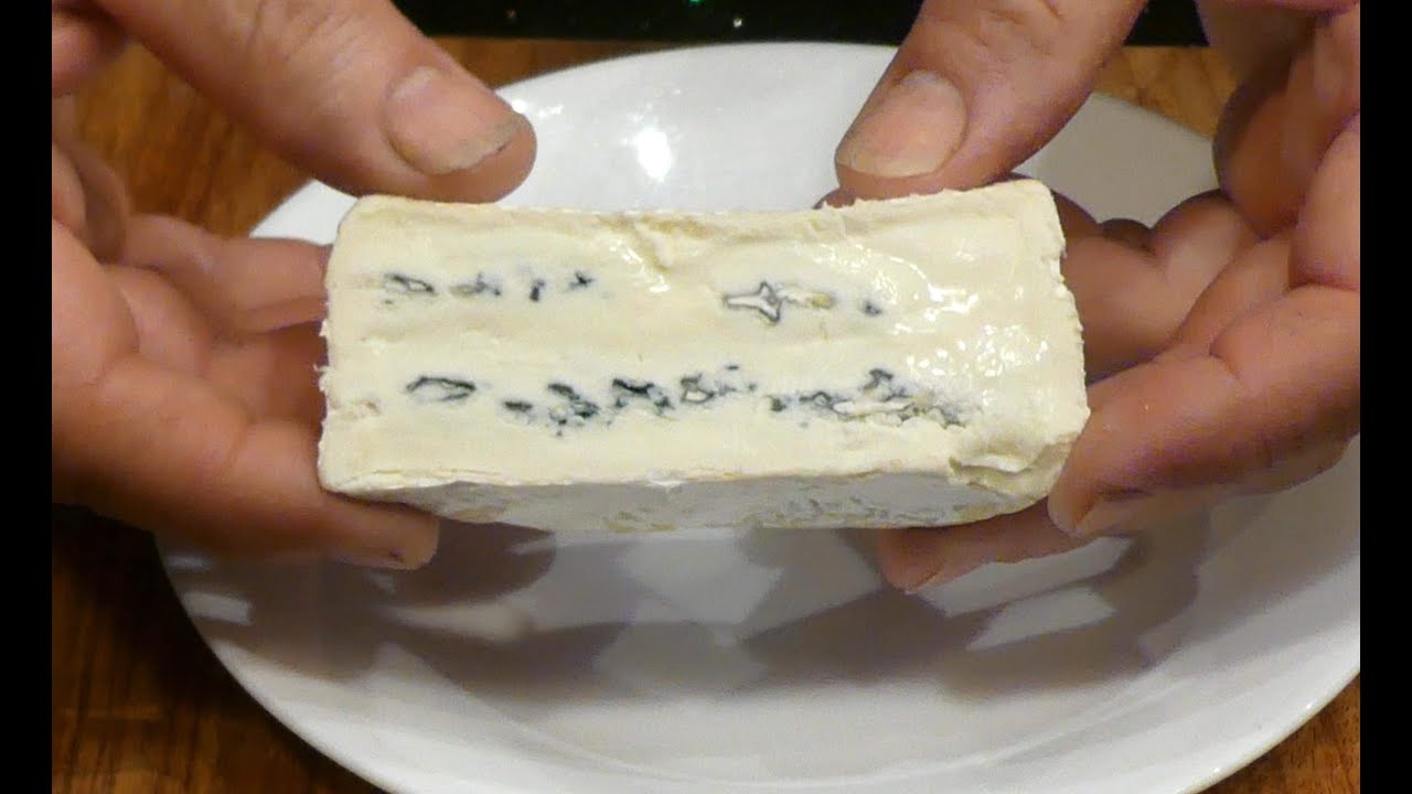 Best Way To Eat Borgonzola Cheese - YouTube