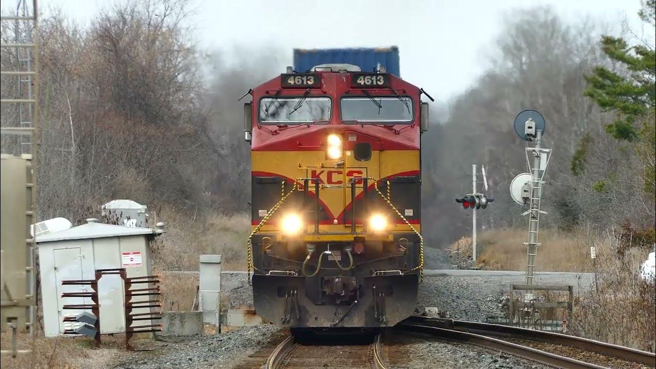 K5LA! CPKC 132 - KCS 4613 PASSES LAKEPORT - YouTube