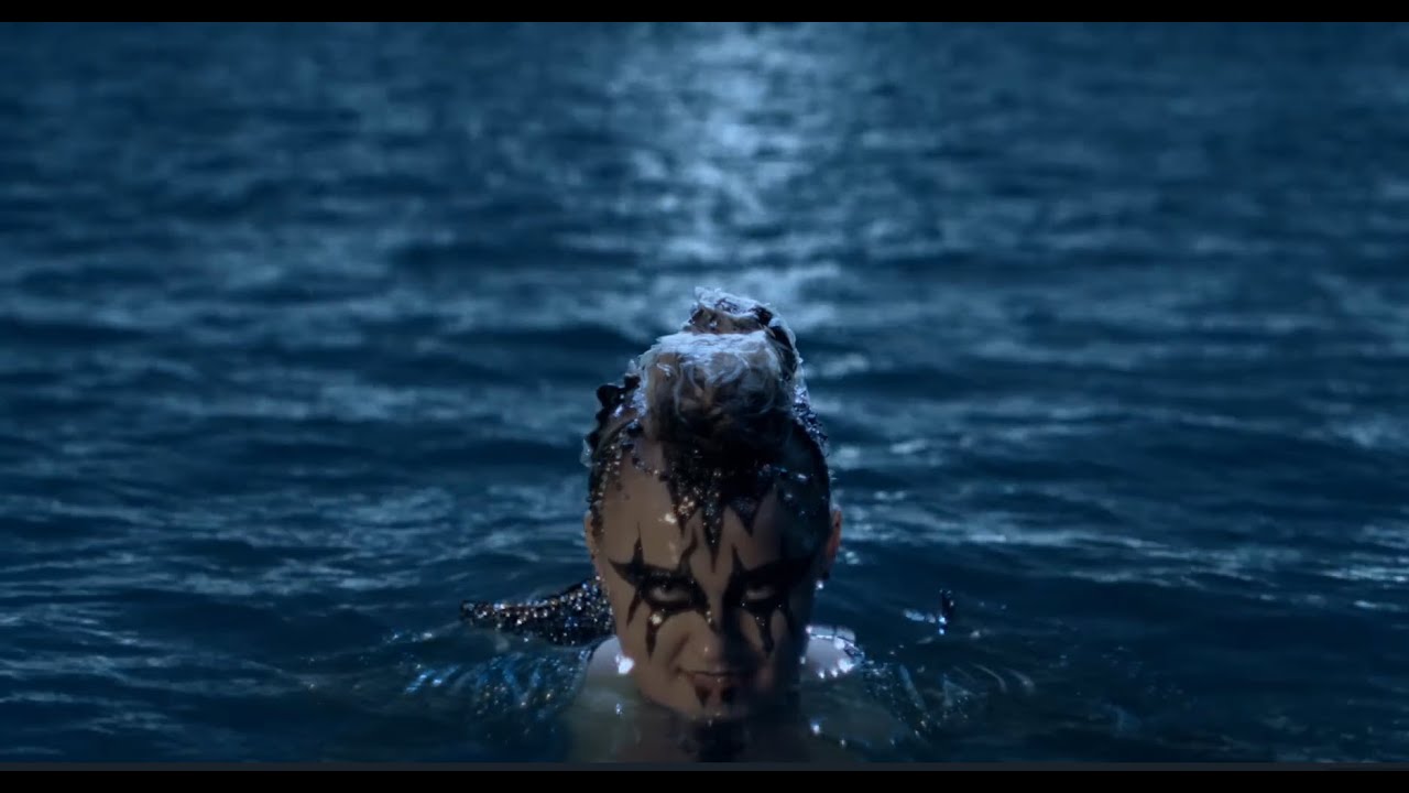 I made the BEST edit of "KARMA" by JOJO SIWA because it's too cringe to ...