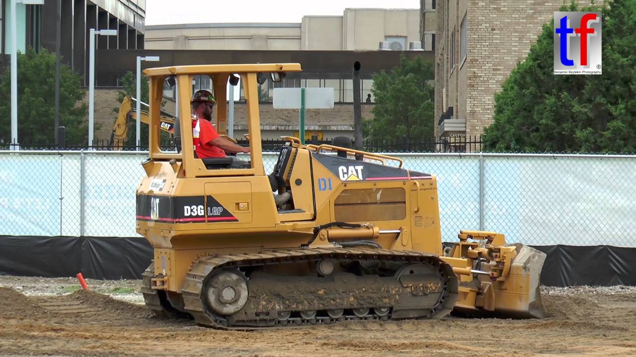 CATERPILLAR D3G LGP Creating New Detroit, USA, 08/16/2016. - YouTube