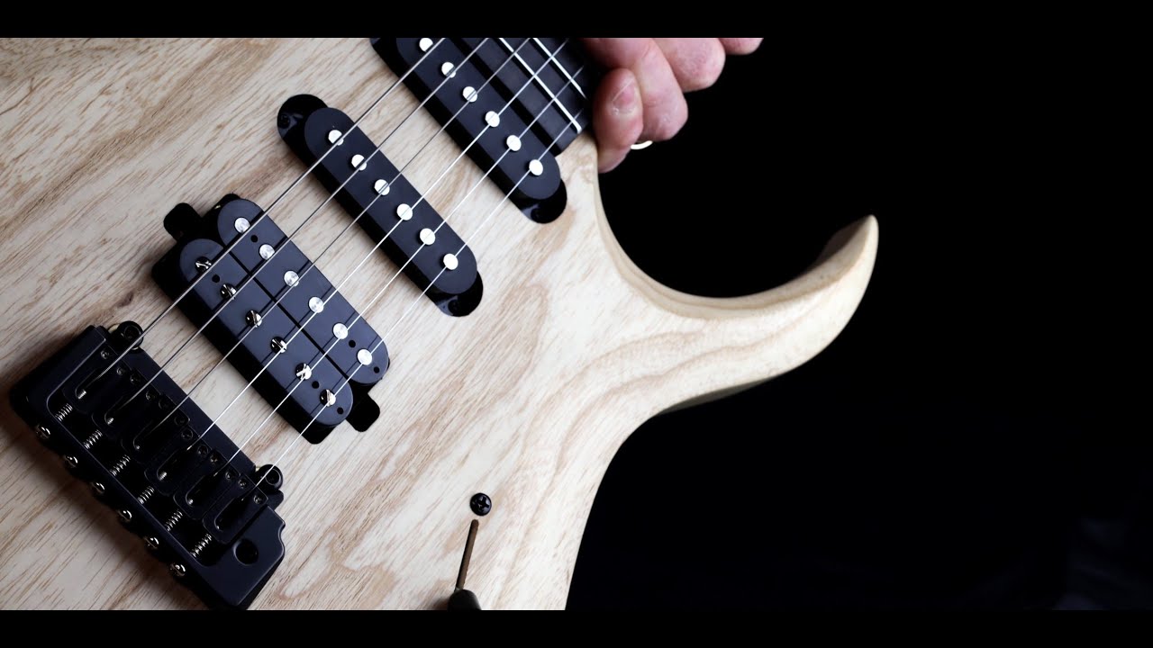 Steam Guitars is here! Let's check with me how these guitars are ...