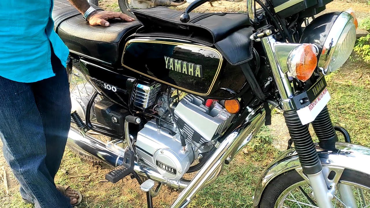 Yamaha RX100 restoration / Rockfort Motor Works - YouTube