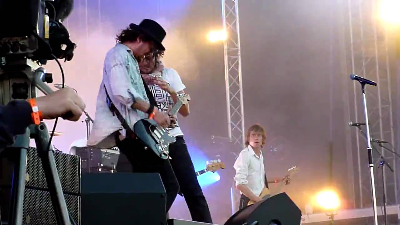 Kane @ Concert at Sea 25-06-10 Damn those eyes - YouTube