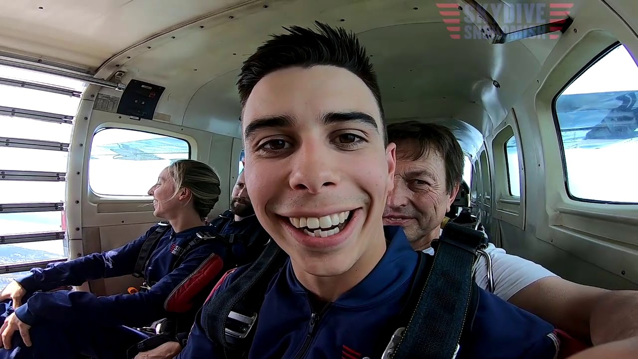 Brandon Gregoire's Tandem skydive! - YouTube