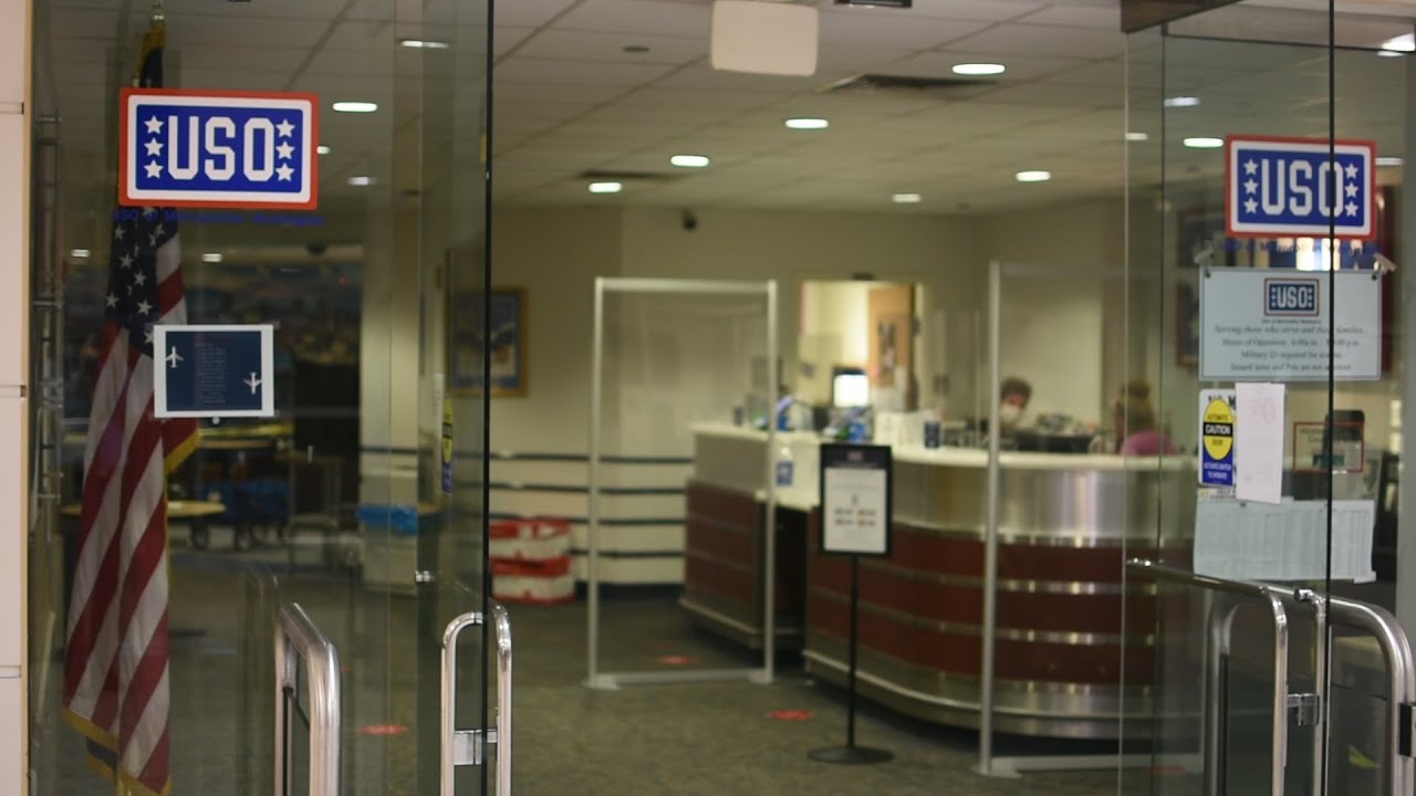 USO at BWI Marshall Airport - YouTube