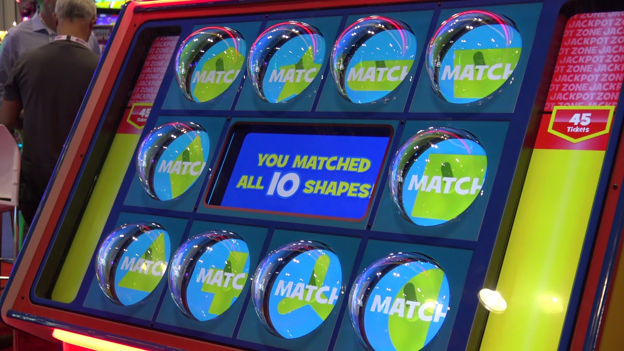 Perfection As An Arcade Game (Bay Tek Games) - IAAPA 2017 - YouTube