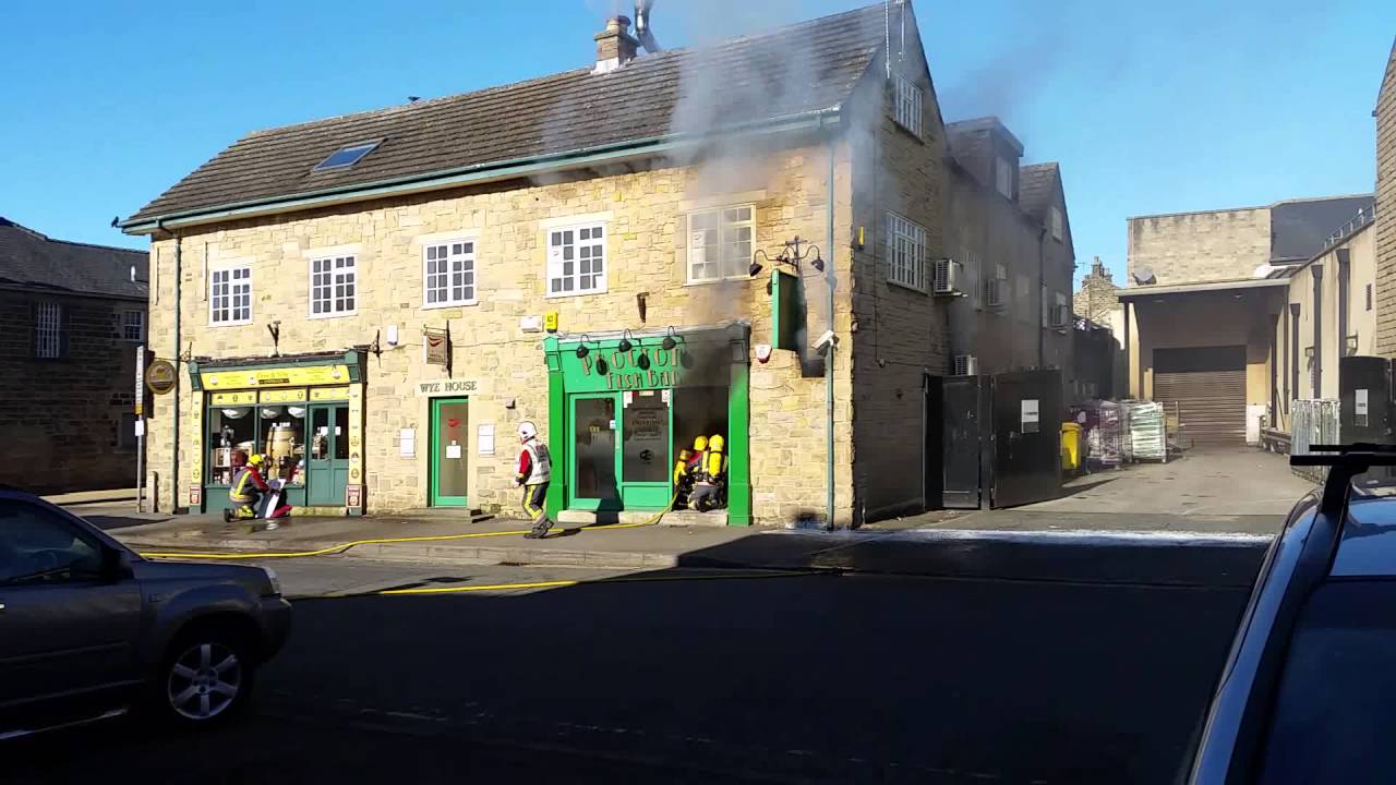 Bakewell chip shop fire - YouTube
