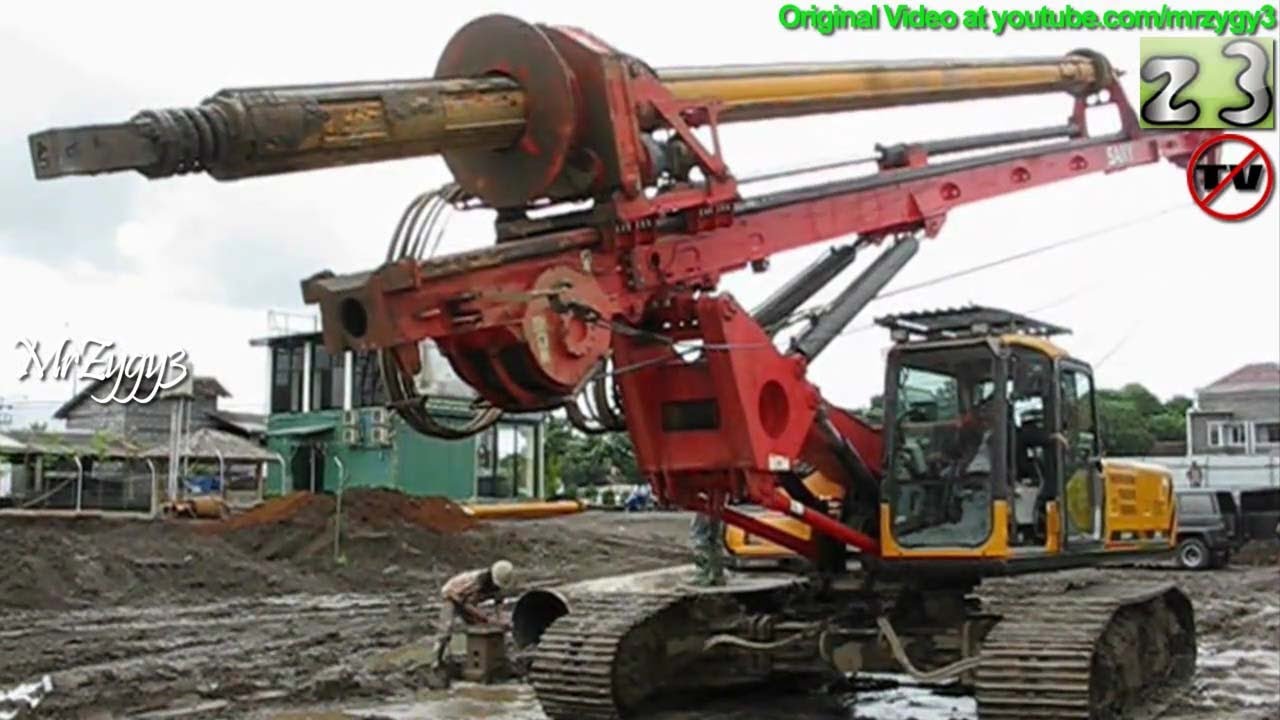 Hydraulic Rotary Bored Pile Sany SR150C Installing Kelly And Auger ...
