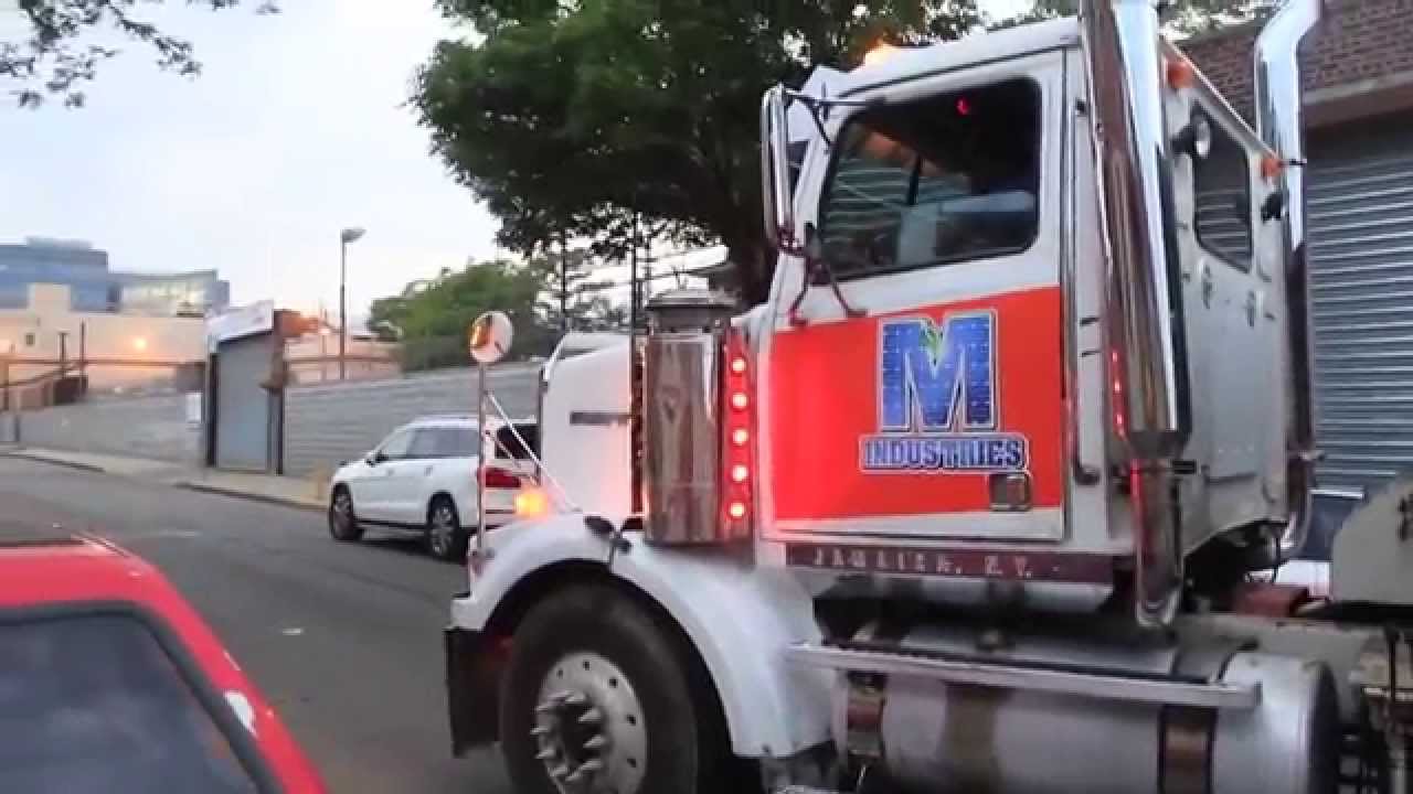 Western Star Roll-off Truck - YouTube