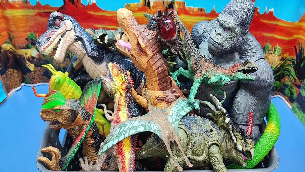 Dinosaurs box of toys ! Jurassic World SPINOSAURUS , T-REX,TYLOSAURUS ...