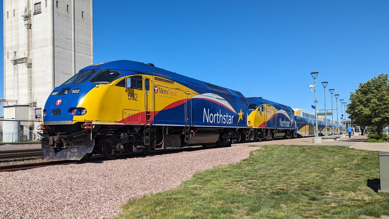 Northstar Line Target Field - Big Lake MP36PH-3C + Bombardier BiLevel ...