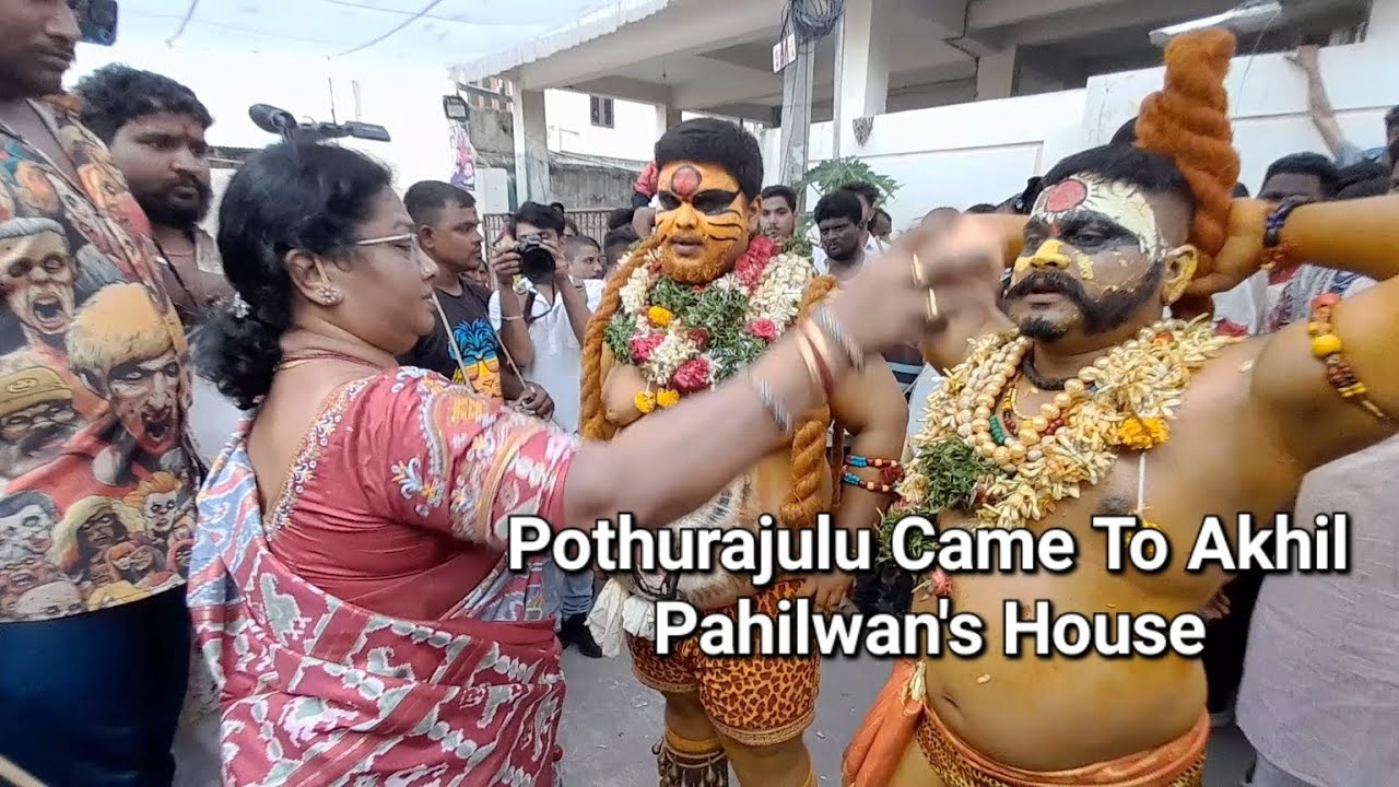 Pothurajulu Came To Akhil Pahilwan's House On Bonal Procession Thotal ...