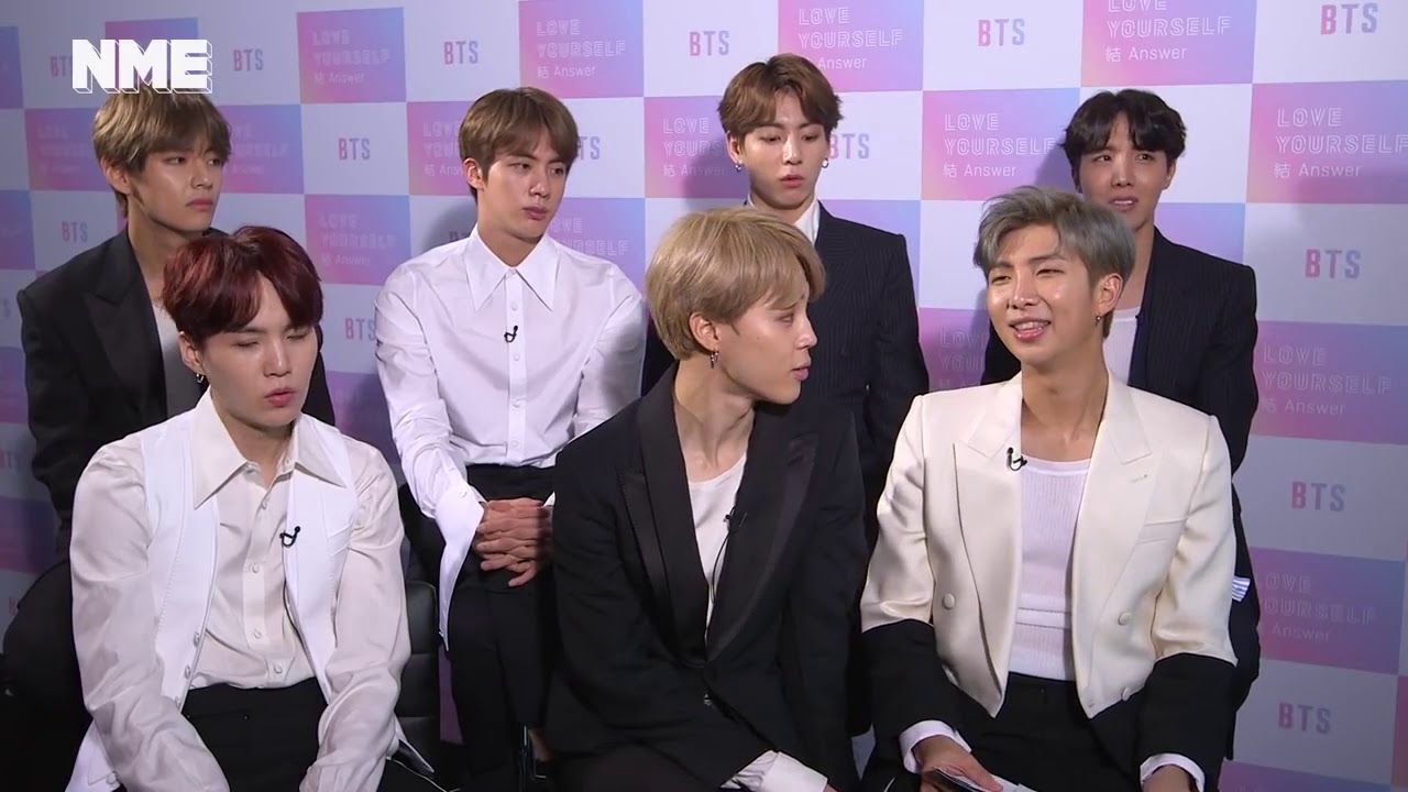 Interview BTS vs ARMY –مقابلة بانقتان مقابل الأرمي - YouTube