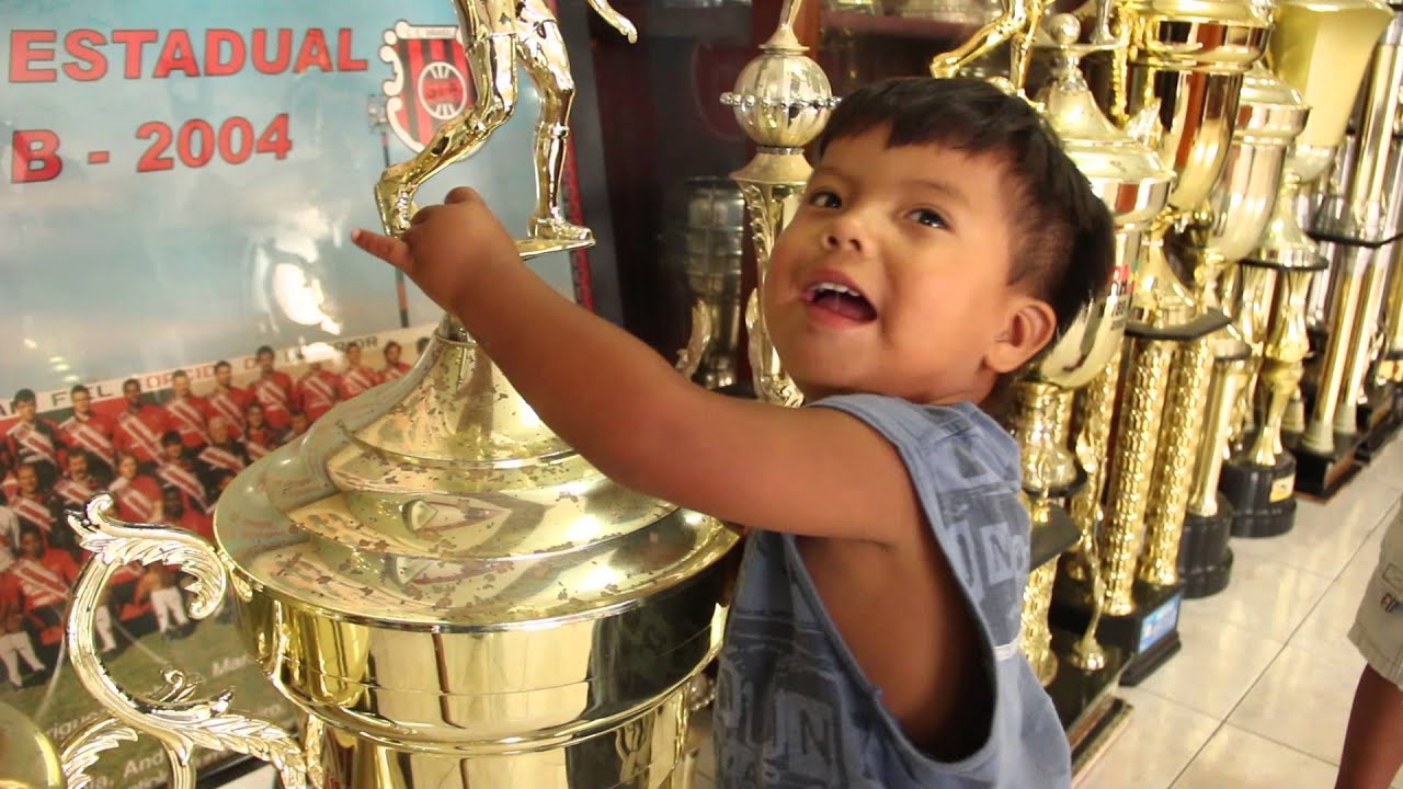 Caingangues visitam Xavantes no Bento Freitas - YouTube