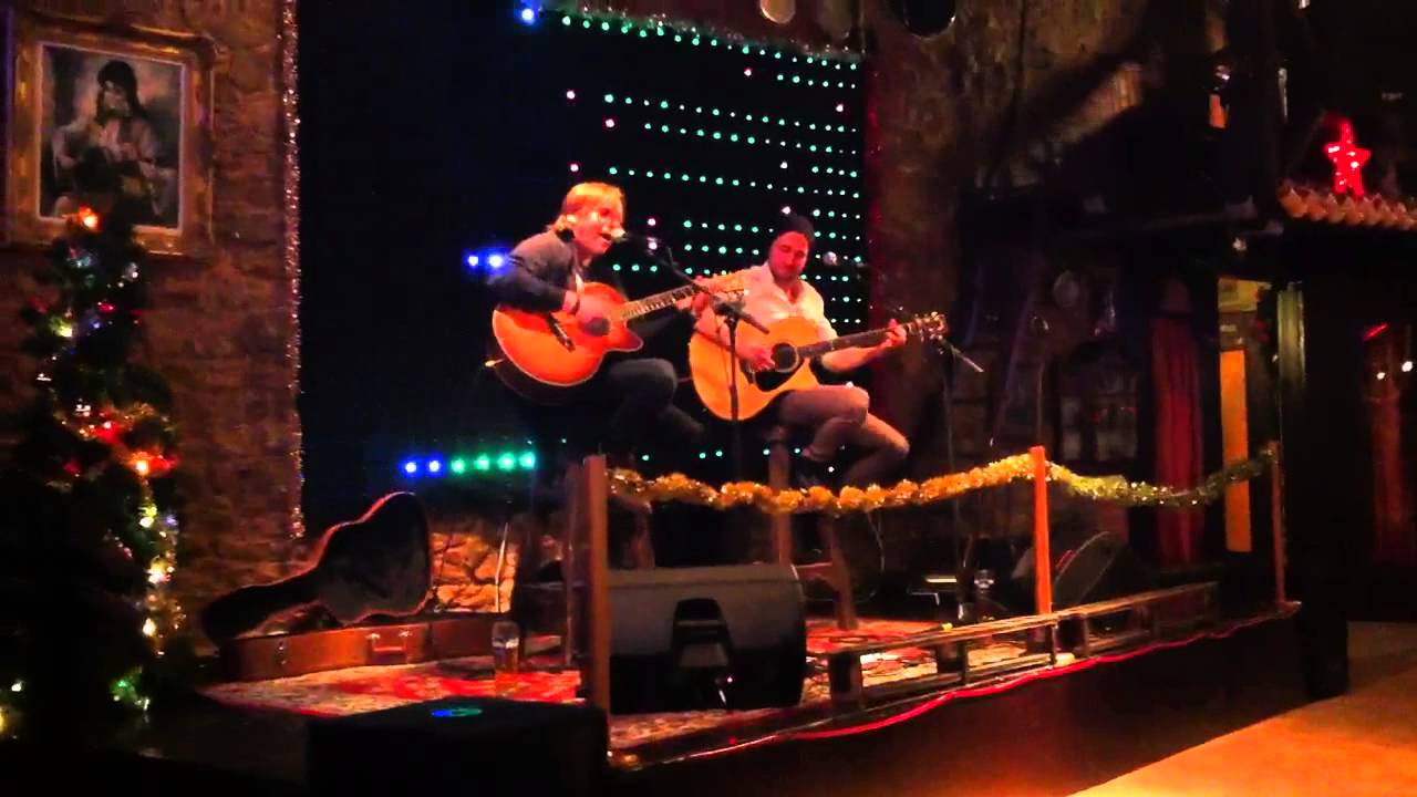 Jaagup Kreem & Taavi Lang - Kuutõbine LIVE Tartus - YouTube