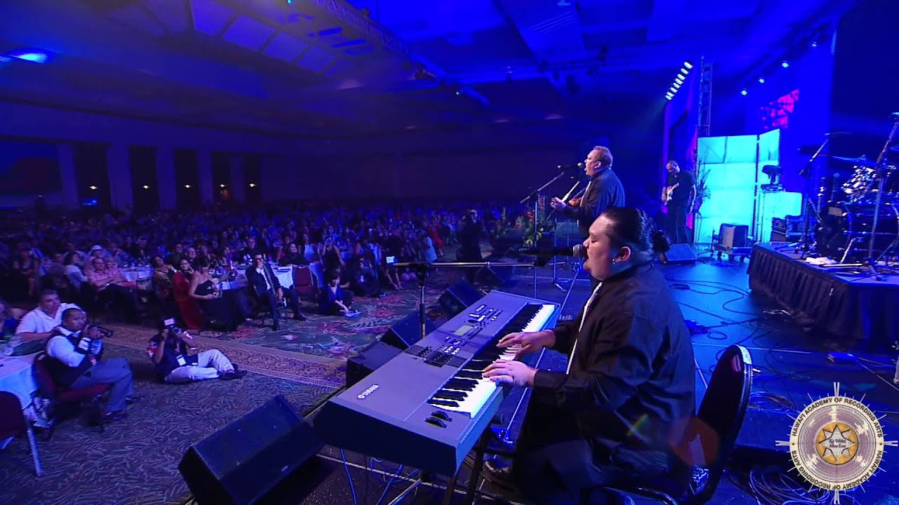 Kapena De Lima&Lilo De Lima @Na Hoku Hanohano Awards 2014 - YouTube