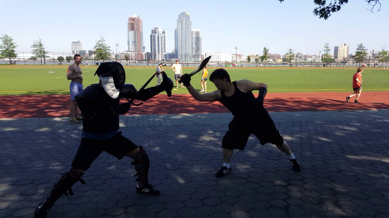 Buckler & Dagger vs Kukri - YouTube