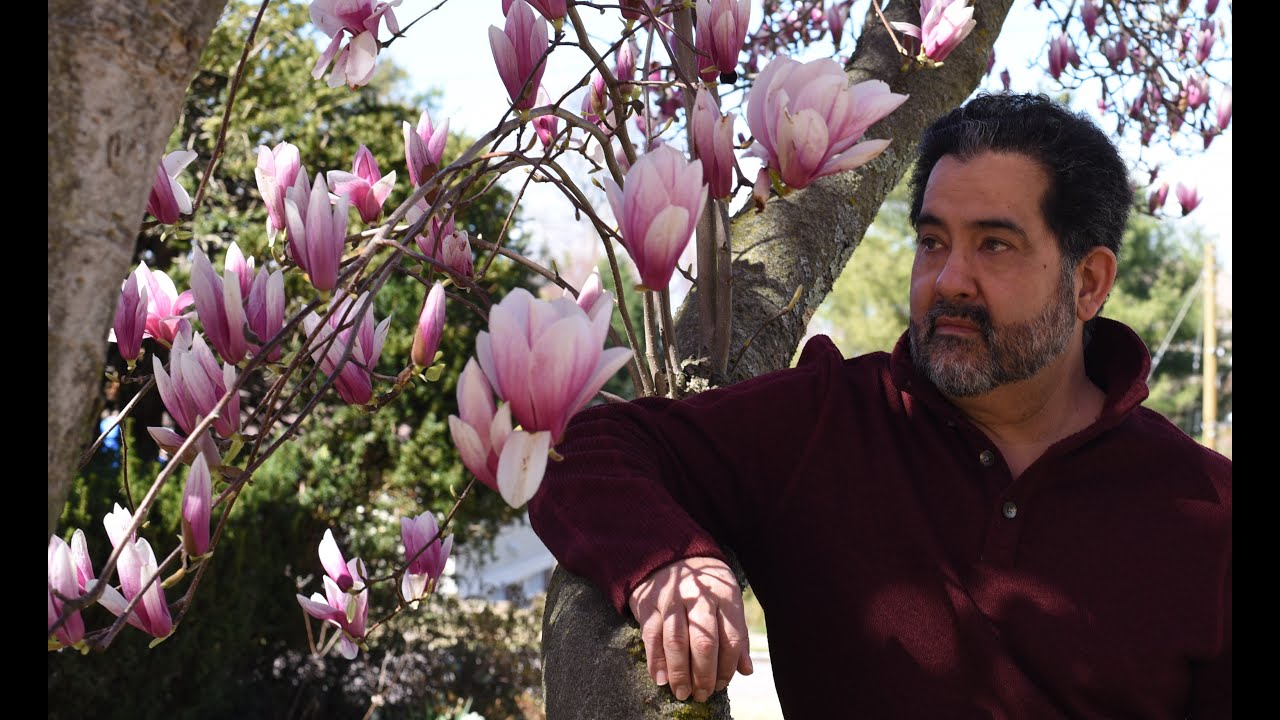 René Galván reads his poem Venerable Tree. - YouTube