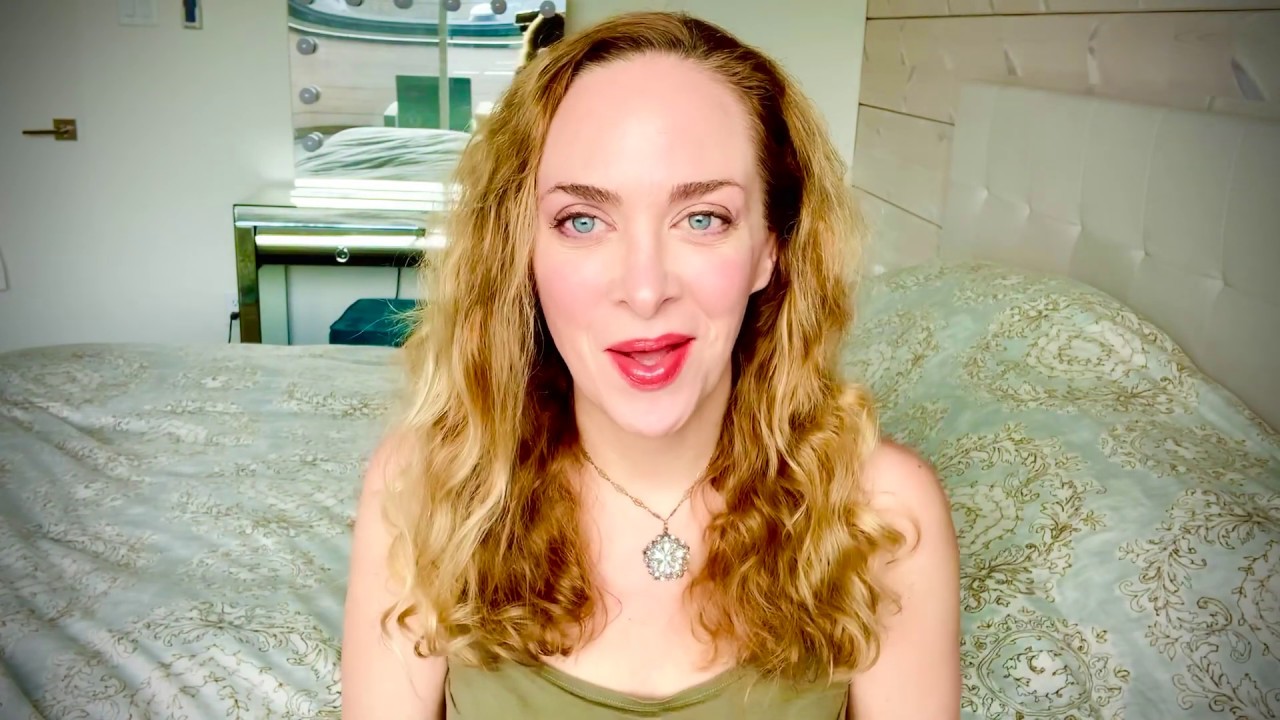 “Somewhere Over the Rainbow” by Leah West. - YouTube