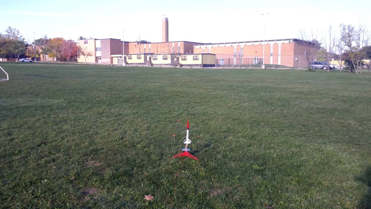 Estes Crossfire ISX launched on a B6-4 - YouTube