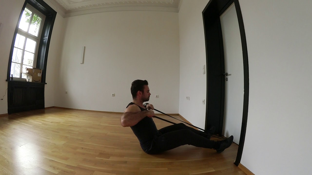 Ruderzug sitzend zur Brust mit Widerstandsband - YouTube