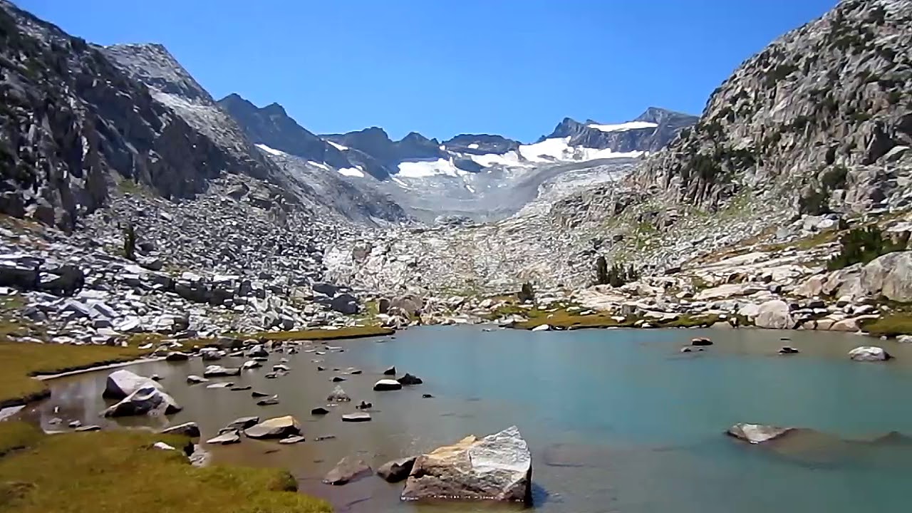 Donahue Pass Upper Lake - John Muir Trail - YouTube