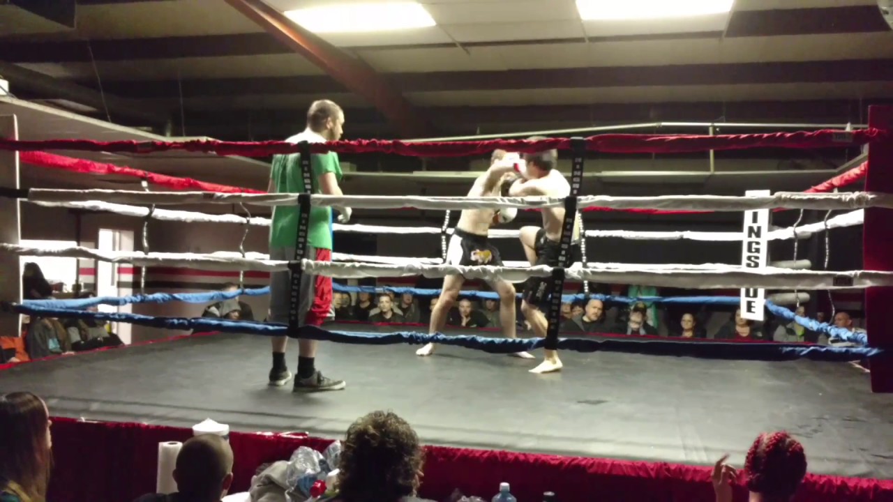Ian King (0-0) vs. Jonathan Medhurst (2-0) Xumout Fights 15 - YouTube