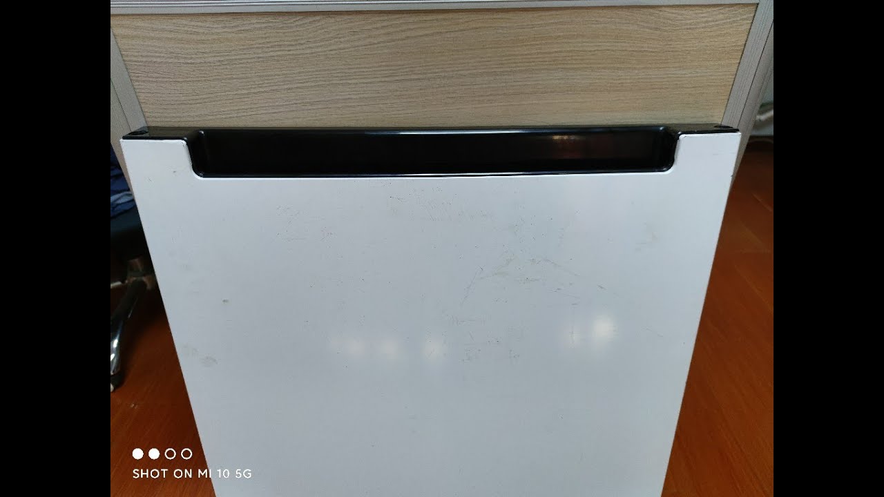 Refrigerator Door shell forming line by two option--one is with handle ...