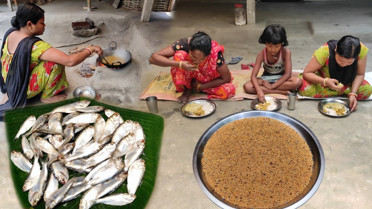 How santali tribe daughter cooking Kotti fish recipe in village style ...