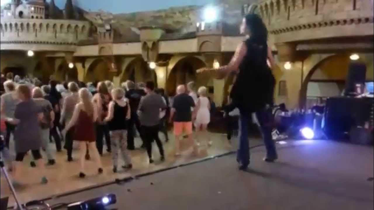 One More Night line dance by Jo Thompson Szymanski - YouTube