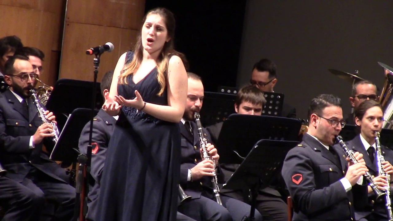 NON TI SCORDAR DI ME - SOPRANO GIULIA PIERUCCI e FANFARA DEL COMANDO I ...