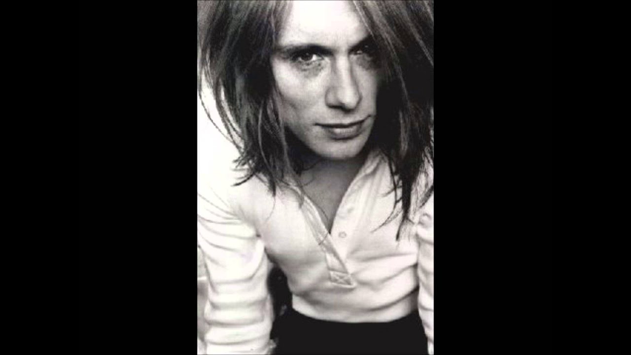 Simon Warner: Keep it Down - YouTube