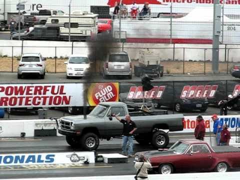 Pinks All Out Infineon Lifted Diesel running 10's - YouTube