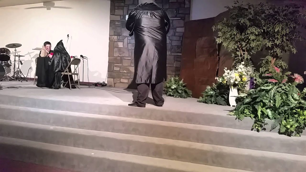 Sunday's on the way by Dominion Youth - YouTube