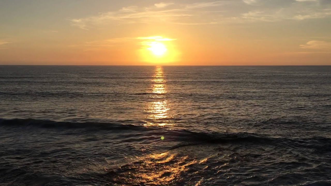 Relaxing Summer Sunset at Ocean Beach in San Diego - YouTube