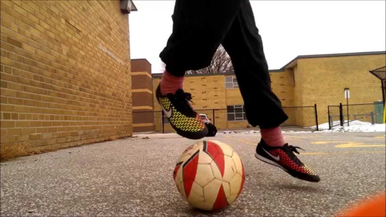 6 Basic Soccer Moves Every Player Should Know: TUT - YouTube