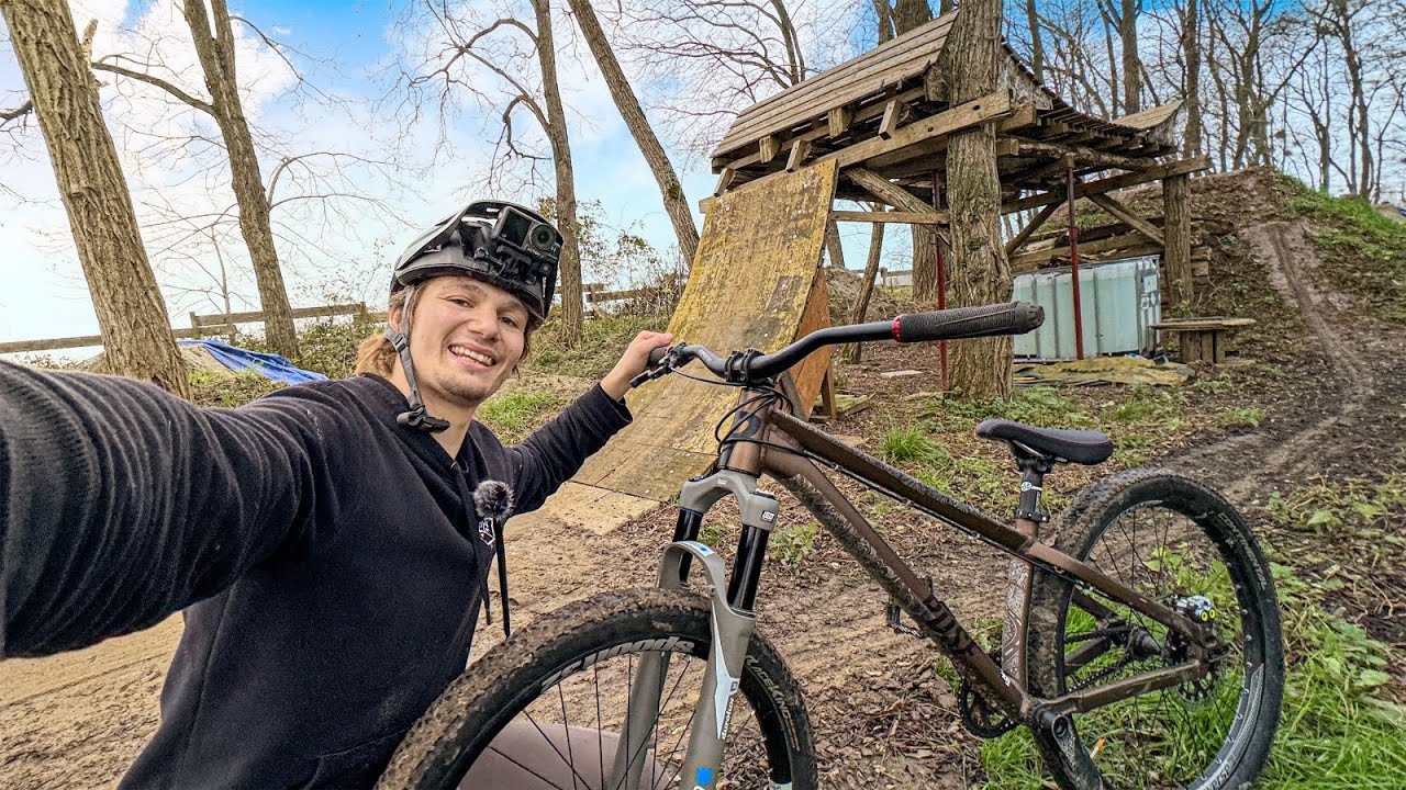 Je découvre un TERRAIN de VTT Dirt INCROYABLE ! - YouTube