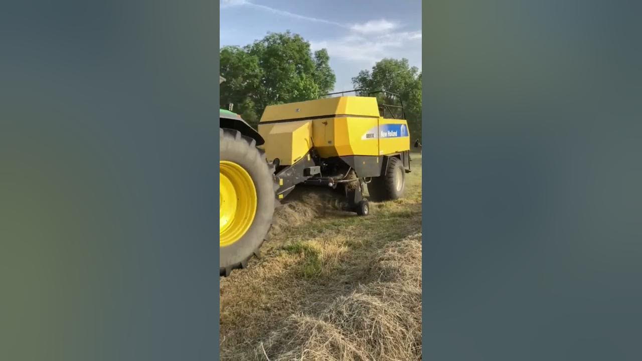 Tractor john Deere #short #tractors #trattori #johndeere #newholland # ... Tractor john Deere #short #tractors #trattori #johndeere #newholland # ...