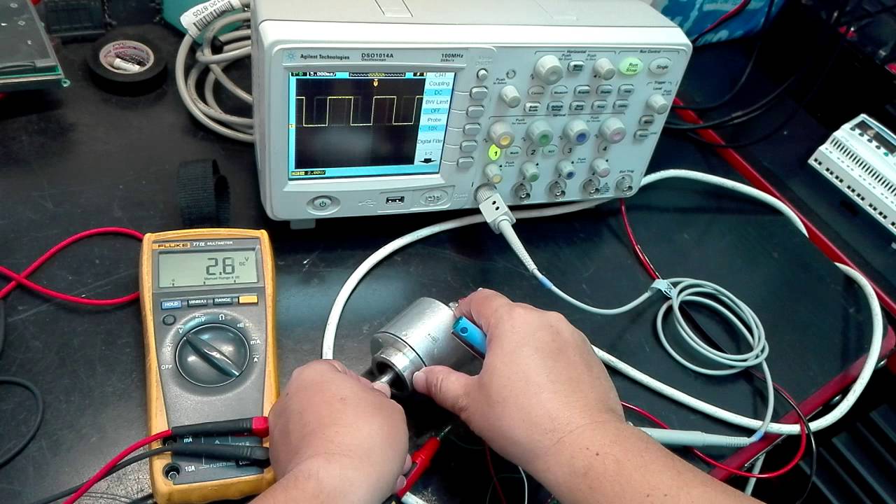 Cara mengetes encoder Incremental dengan Multimeter 2 - YouTube