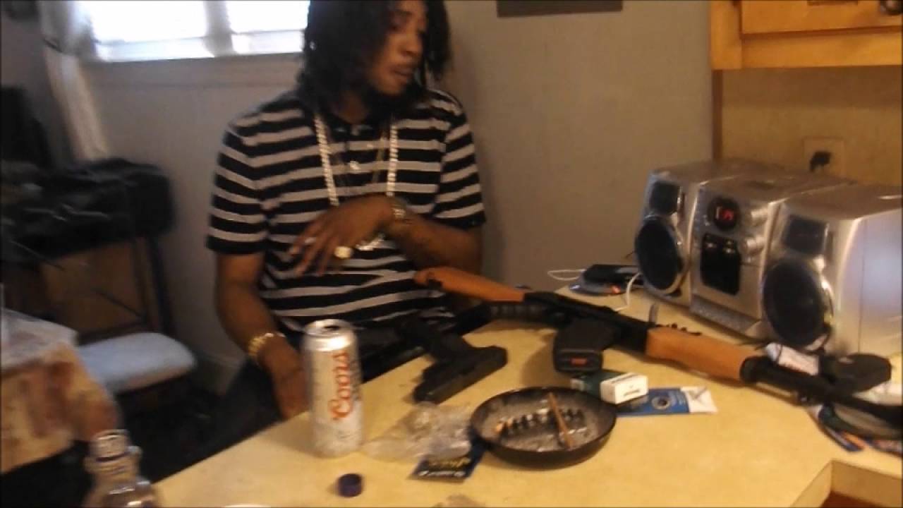 BIG WAN 100 BANDZ OFFICIAL VIDEO - YouTube