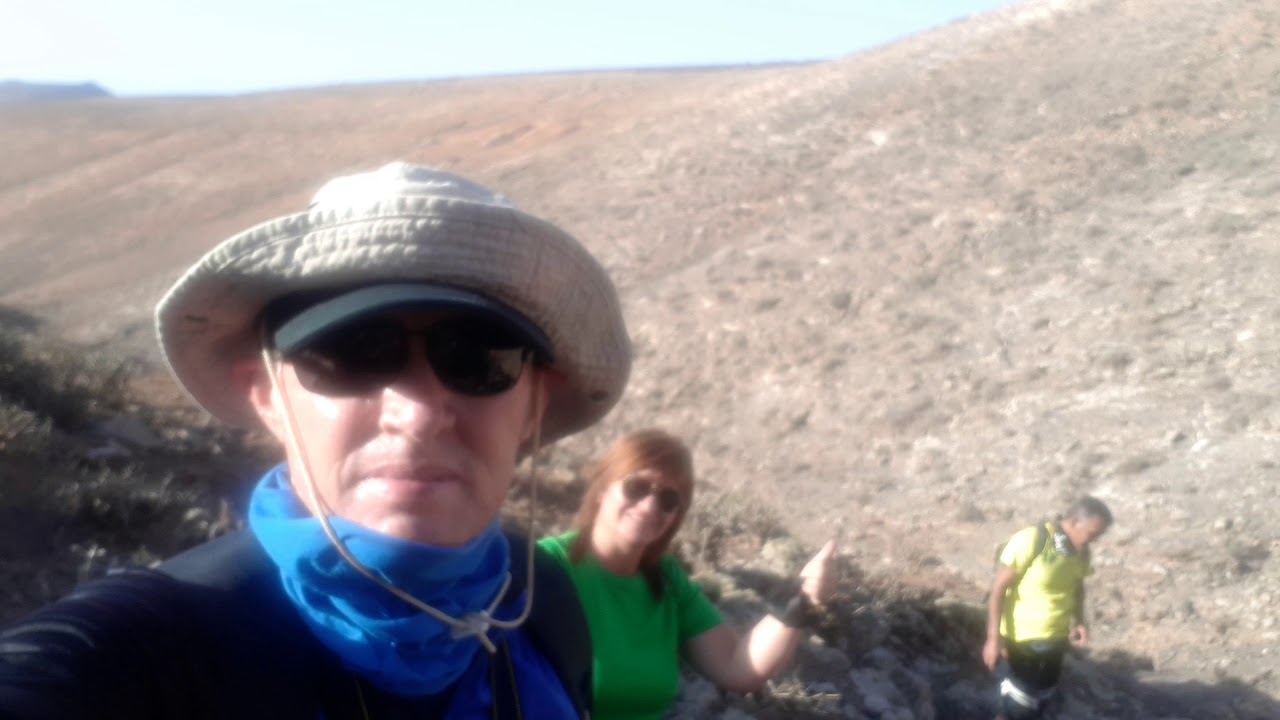 lolo Rodríguez recorriendo Lanzarote .Barranco Manguia. - YouTube