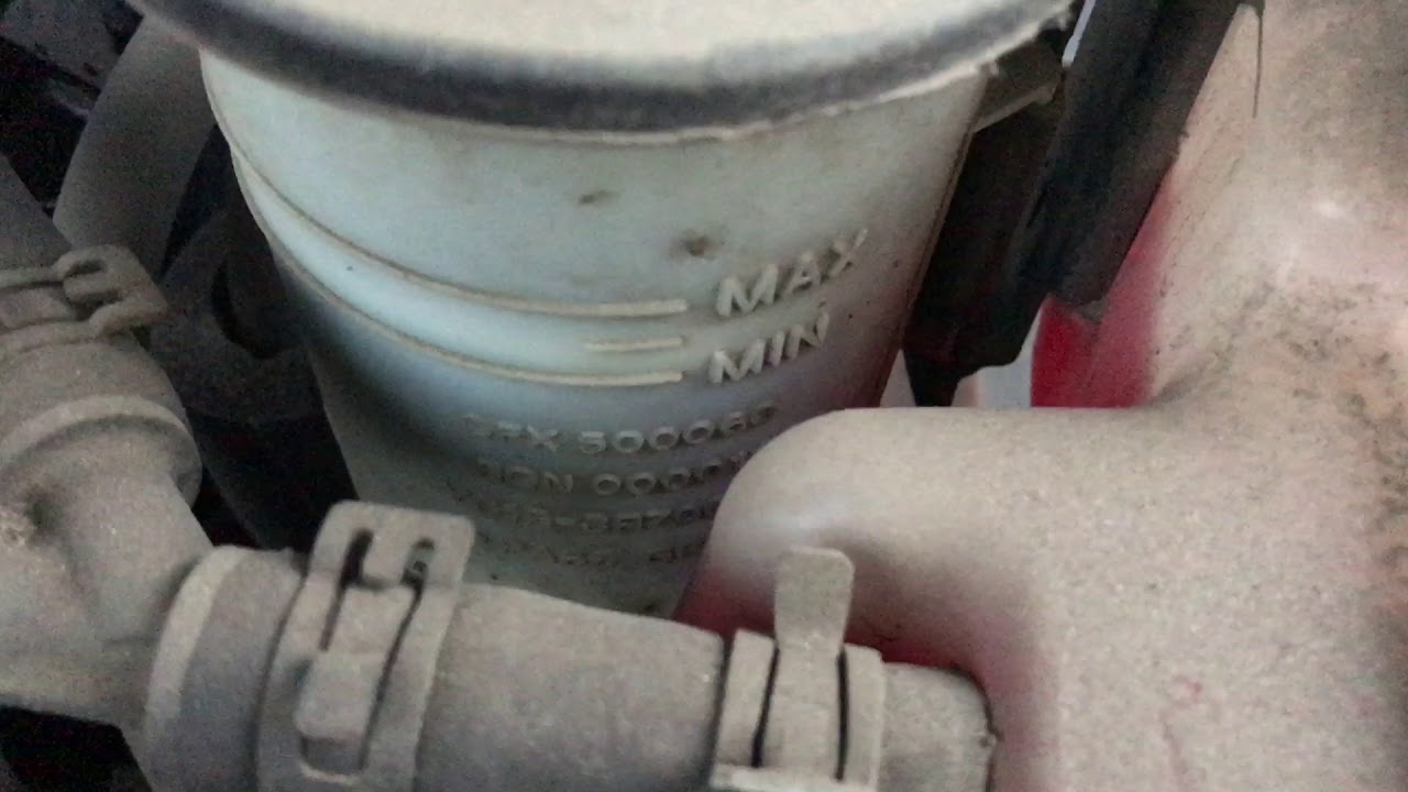 Coolant fluid tank Land Rover Range Rover Sport 2006 - YouTube