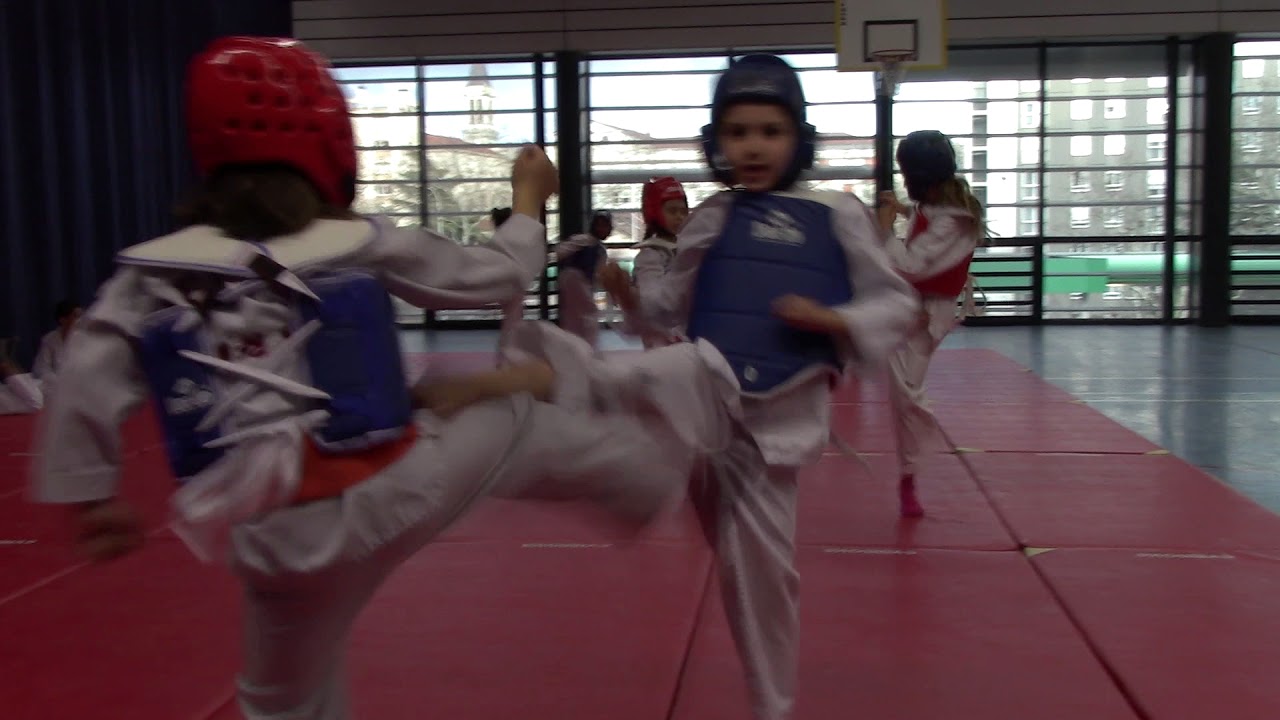 cours enfants tkd4 - YouTube