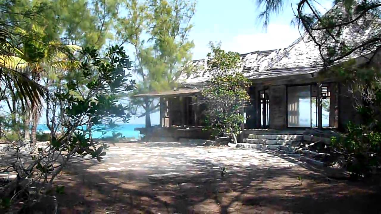 Carlos Lehder's home on Norman's Cay - YouTube